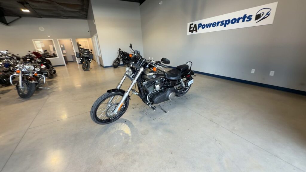 2016 HARLEY-DAVIDSON FXDWG HEAVY WEIGHT - EA Powersports